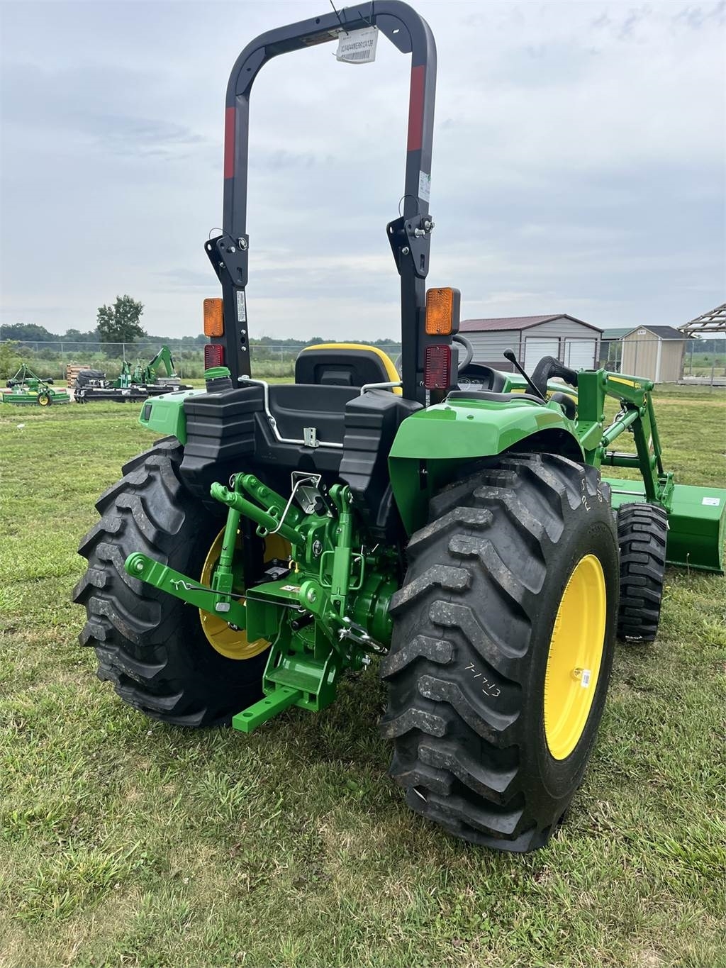 John Deere 4044M