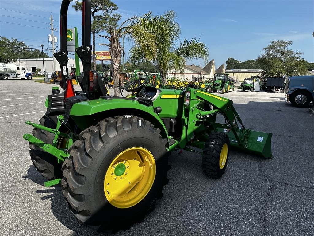 John Deere 4052R
