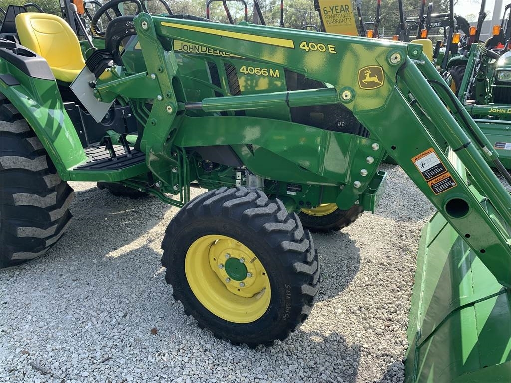 John Deere 4066M