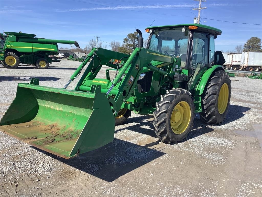 John Deere 5060E