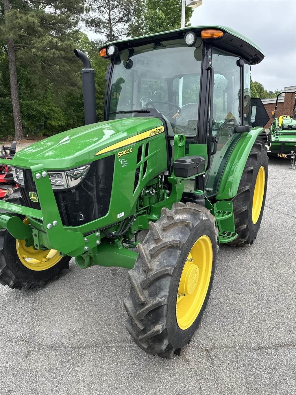 John Deere 5060E