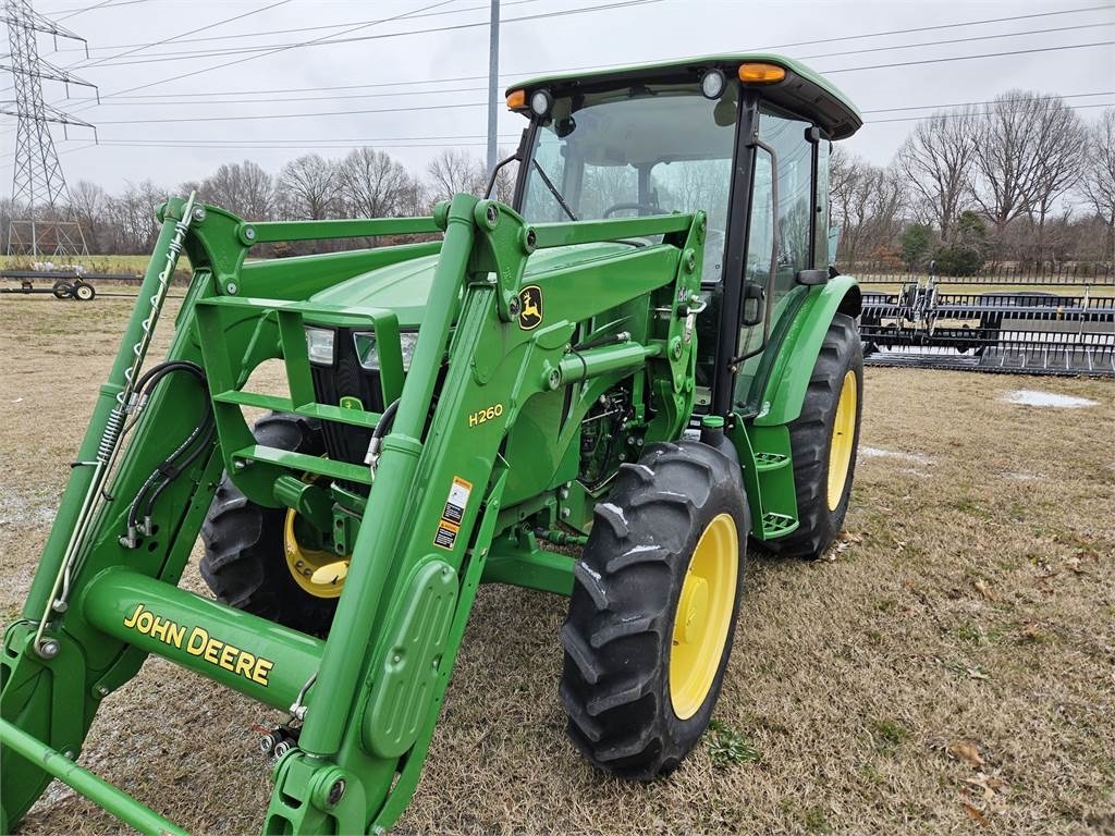 John Deere 5075M