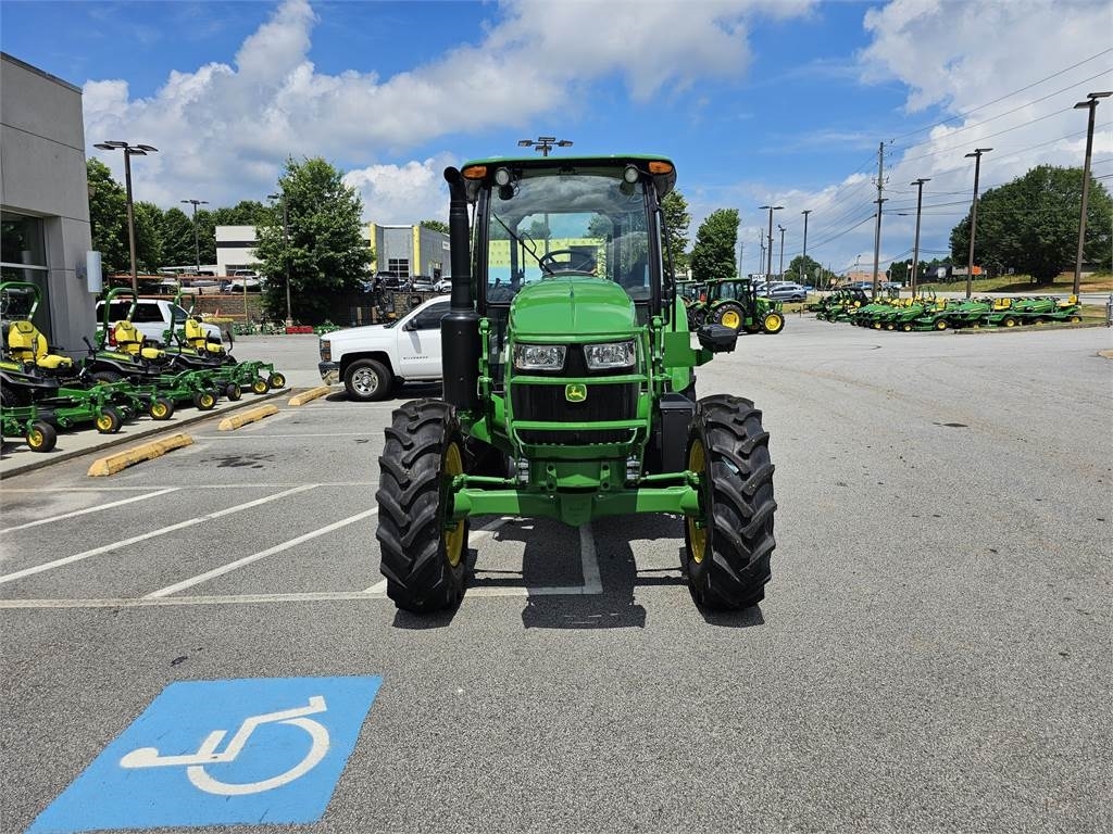 John Deere 5090E