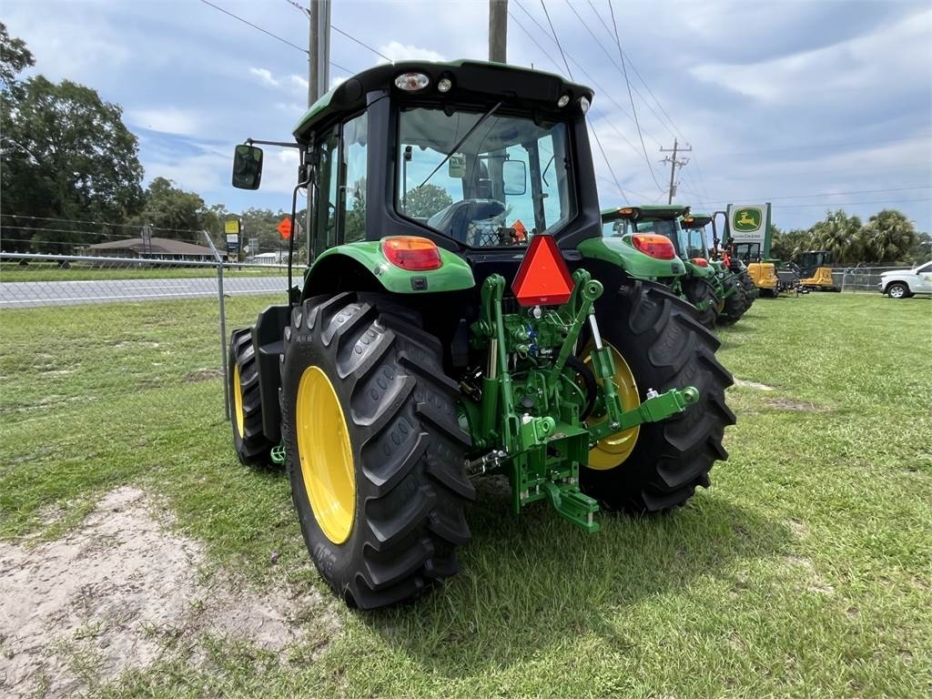 John Deere 6110M