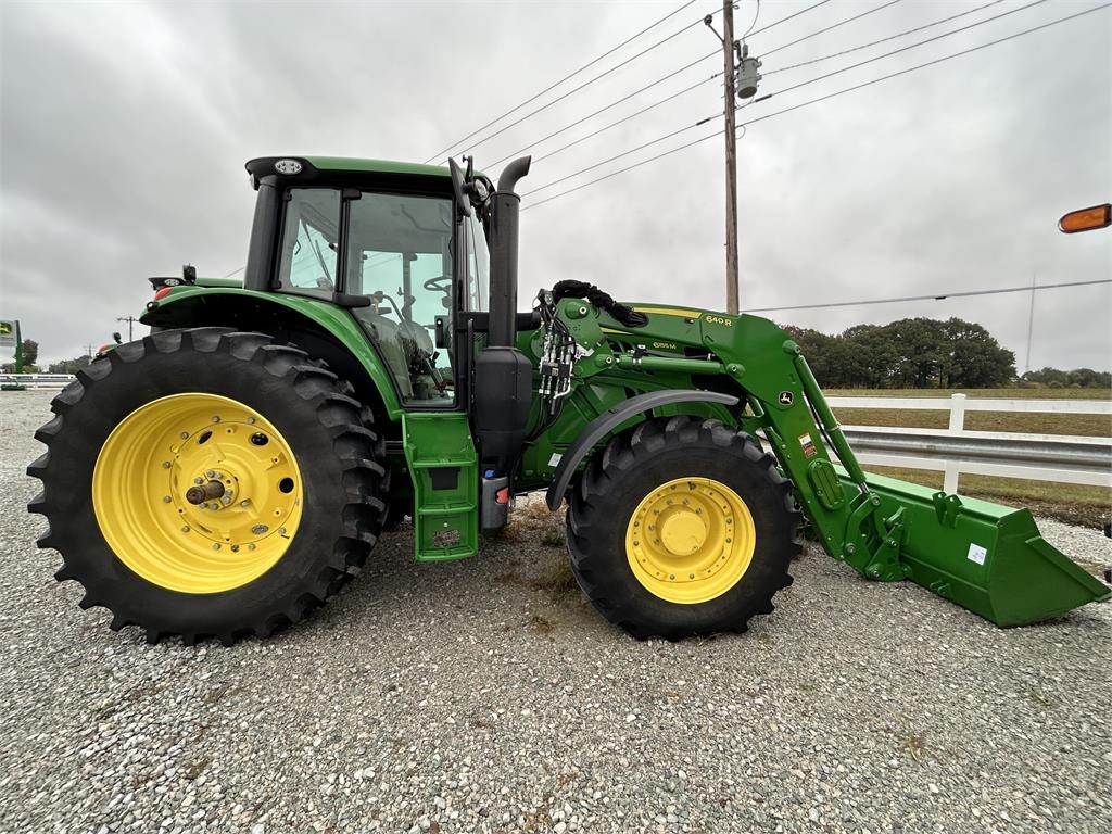 John Deere 6155M