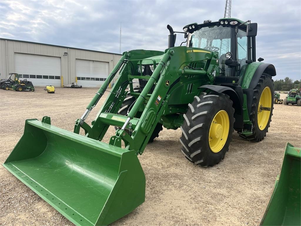 John Deere 6175M