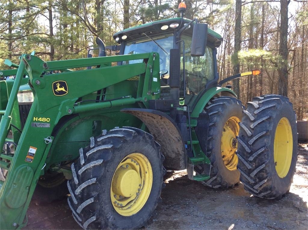John Deere 7210R