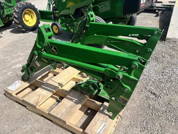 John Deere H180 loader