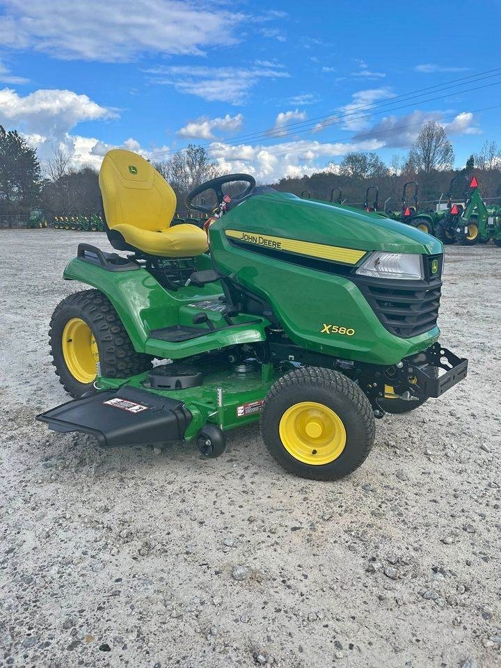 John Deere X580