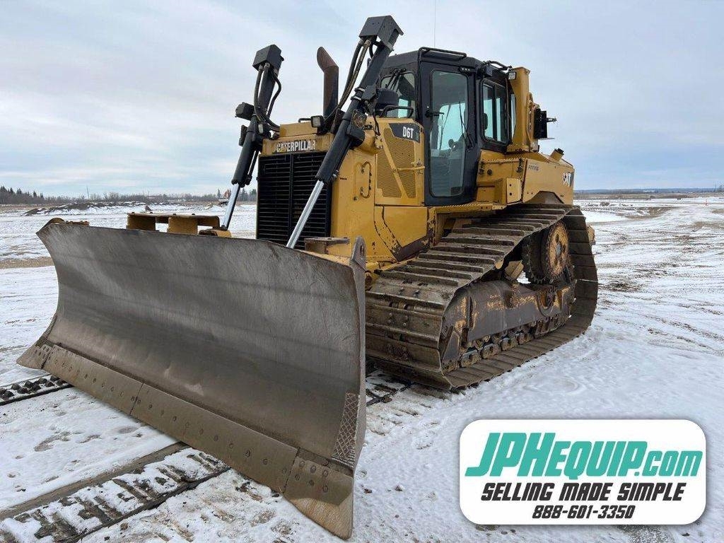 CAT D6T