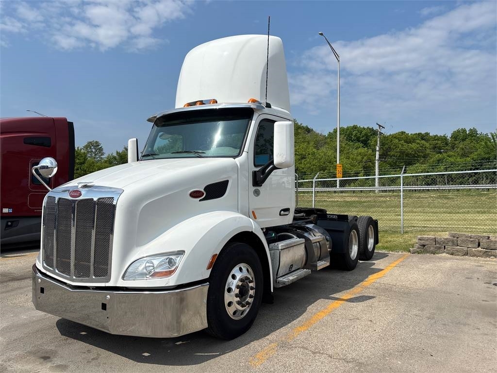 Peterbilt Heavy Duty Trucks & Truck Trailers For Sale | Ritchie List