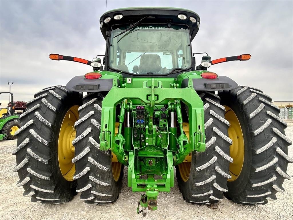 John Deere 8310R