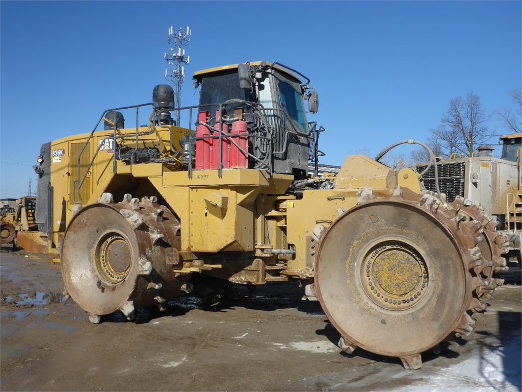 CAT 836K
