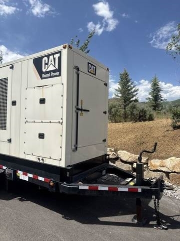 CAT XQ 350 Generator With Trailer