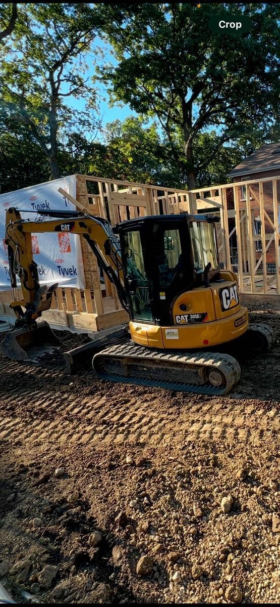 CAT 305