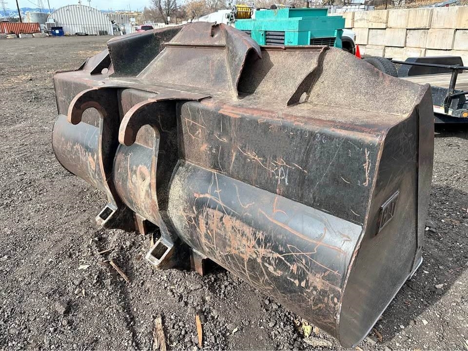 CAT 938k Fusion Bucket