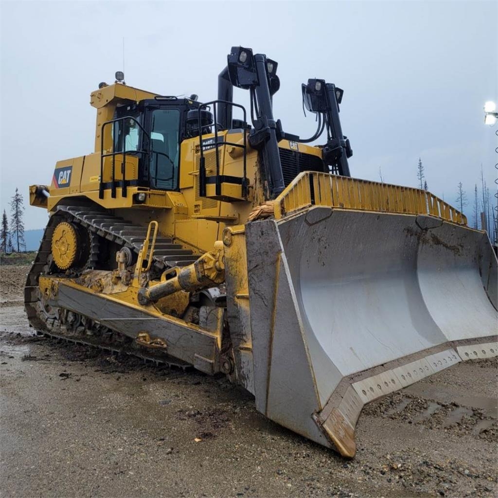 CAT D10T2