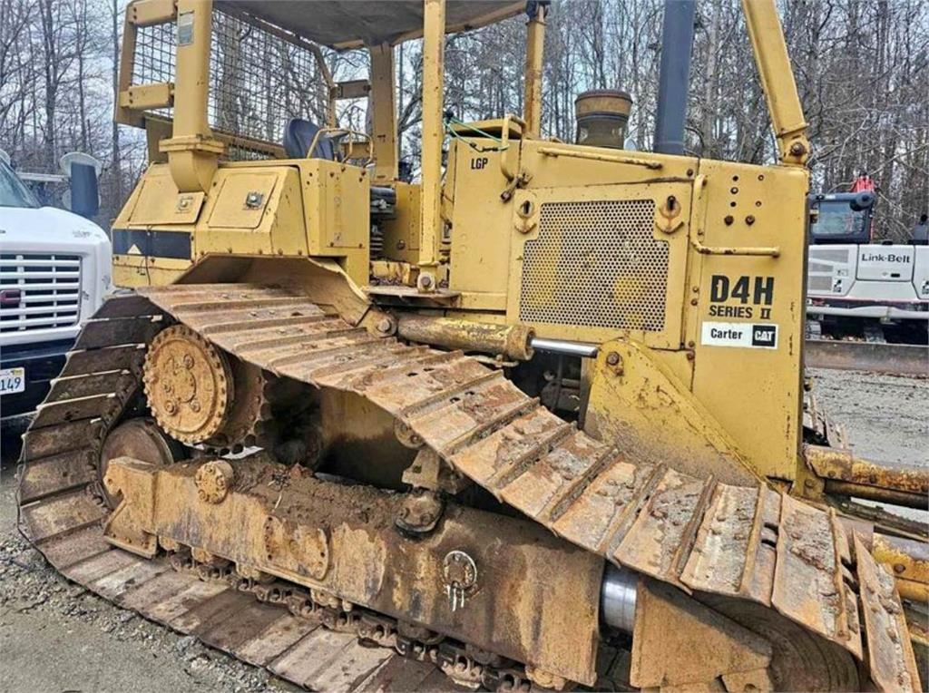 CAT D4H II