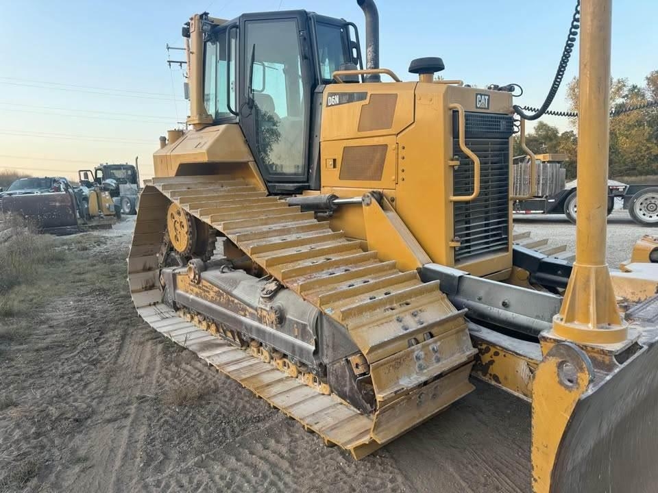 CAT D6N LGP