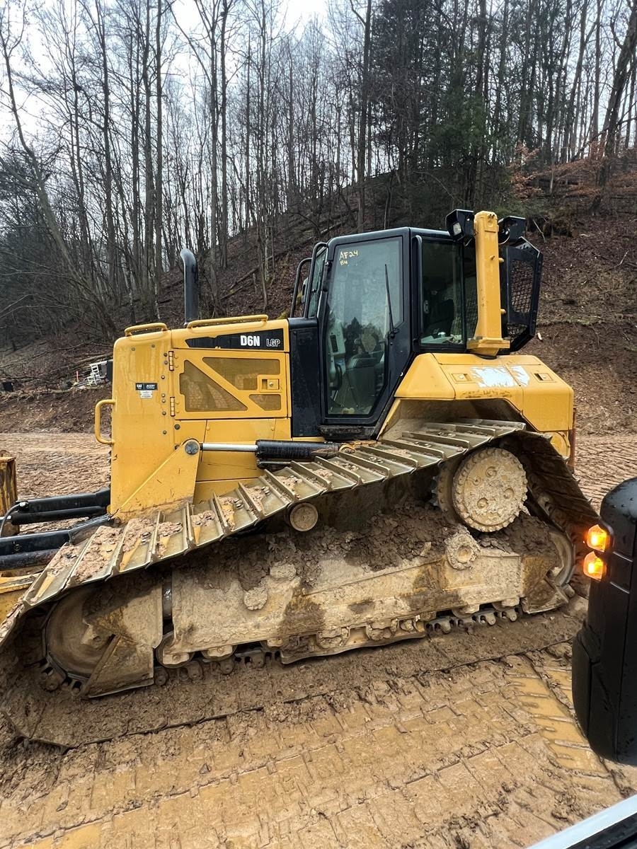 CAT D6N LGP
