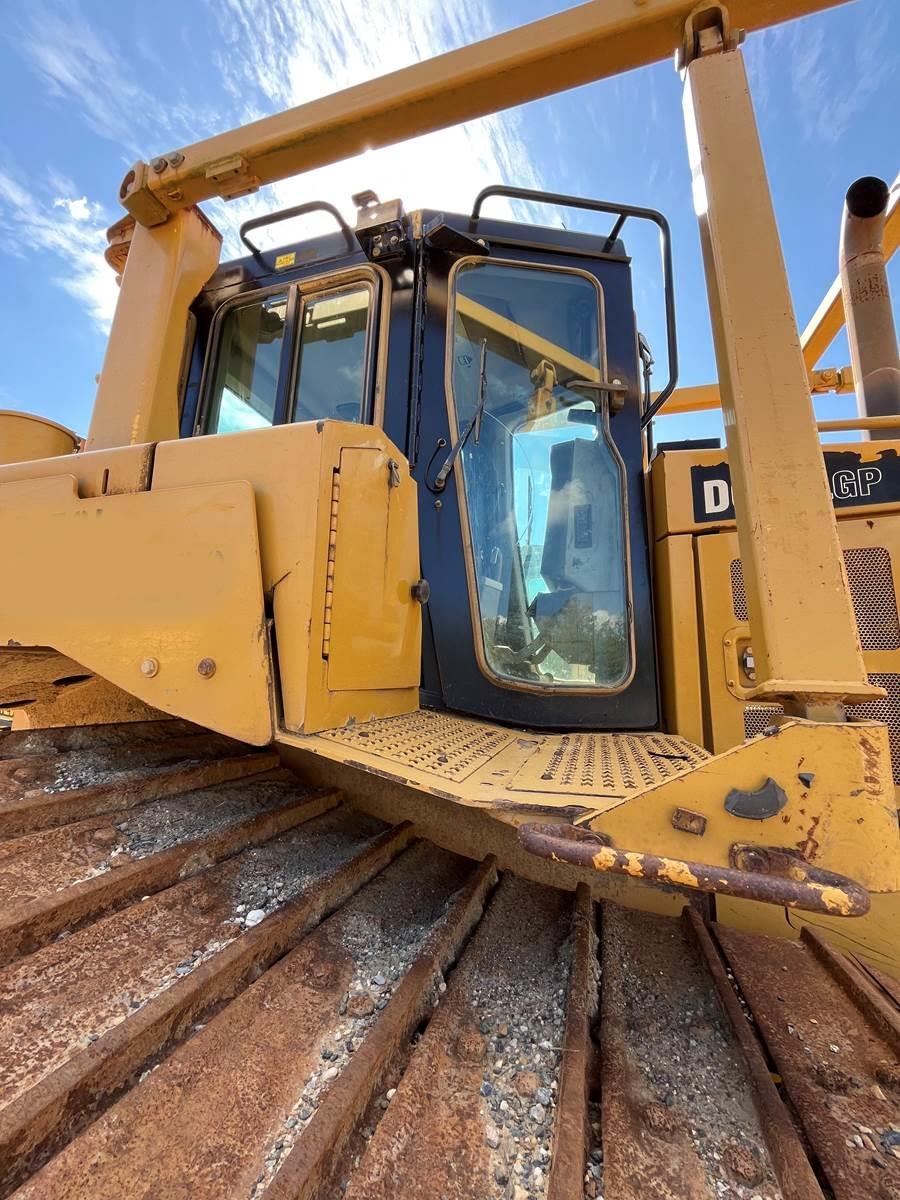 CAT D6T LGP