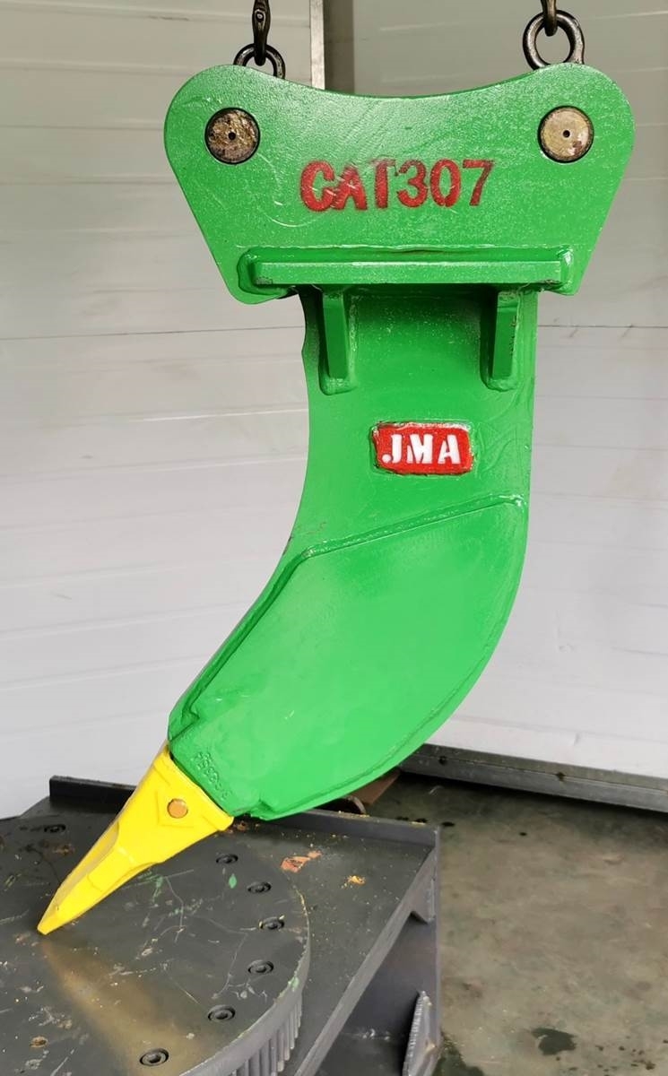 CAT SINGLE SHANK RIPPER