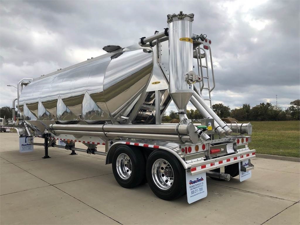 Pneumatic Bulk Trailers For Sale | Ritchie List