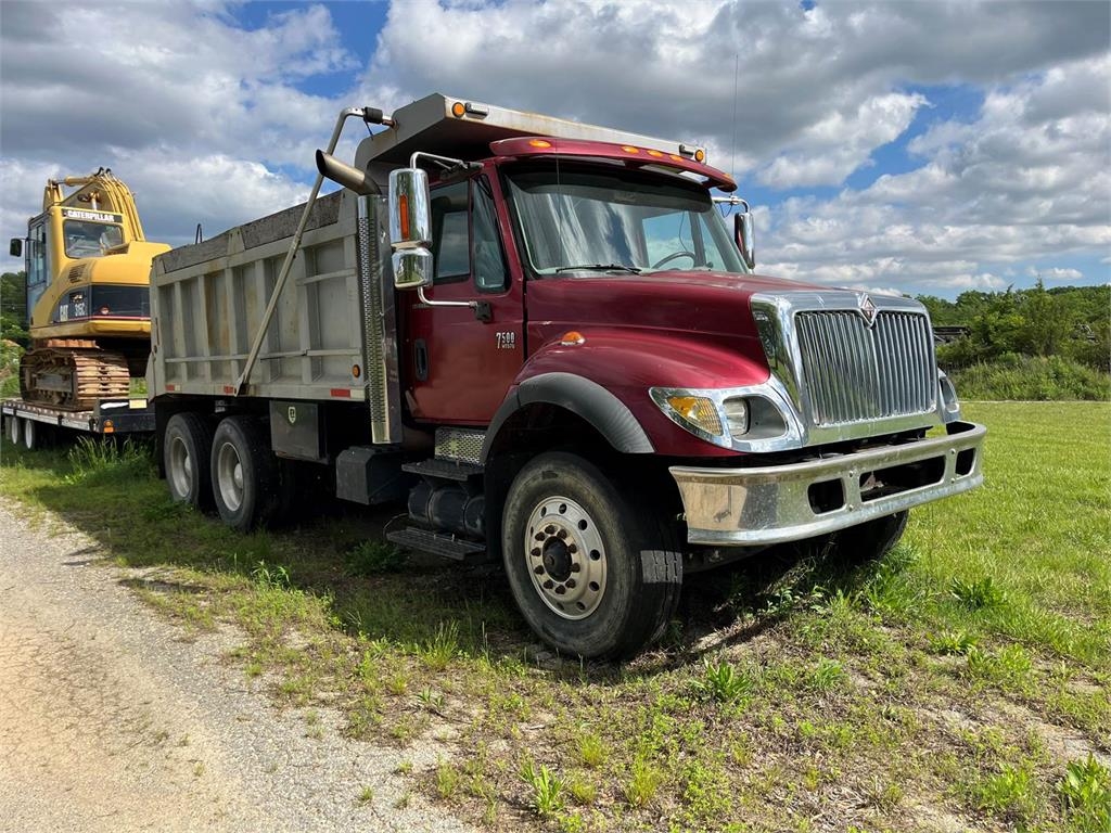 International 7500