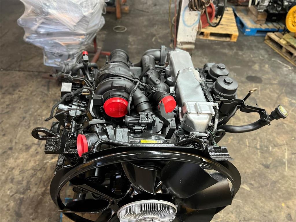 International MaxxForce 7