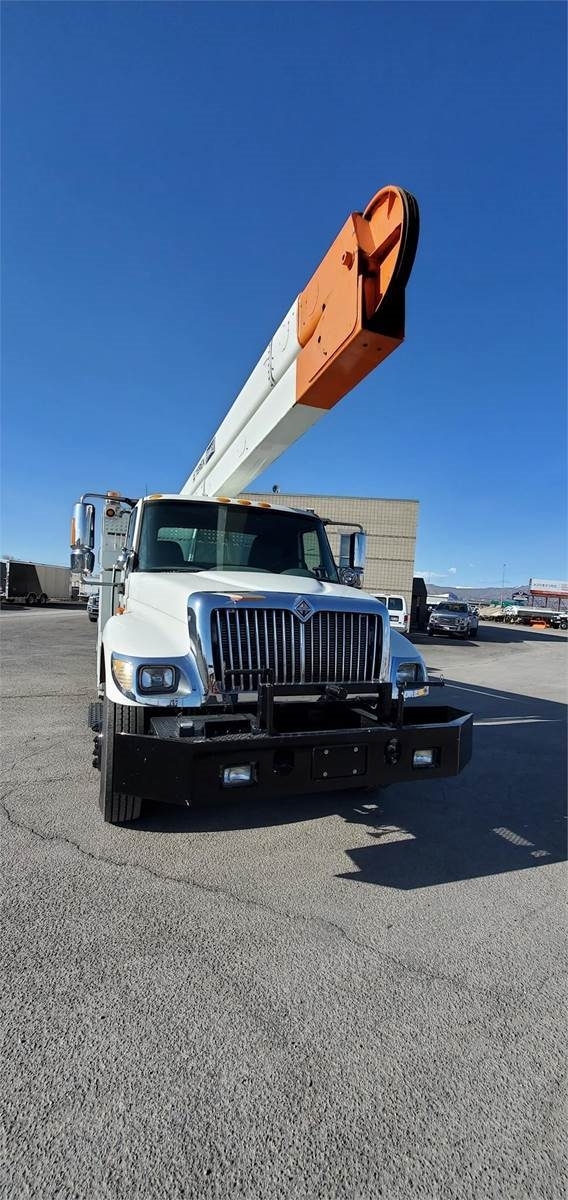 International WorkStar 7400