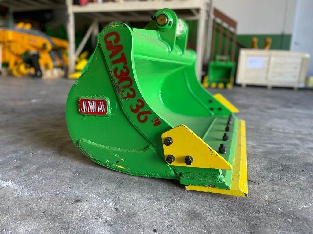 JM Attachments JMA Ditching Clean Up Bucket 36 " Take