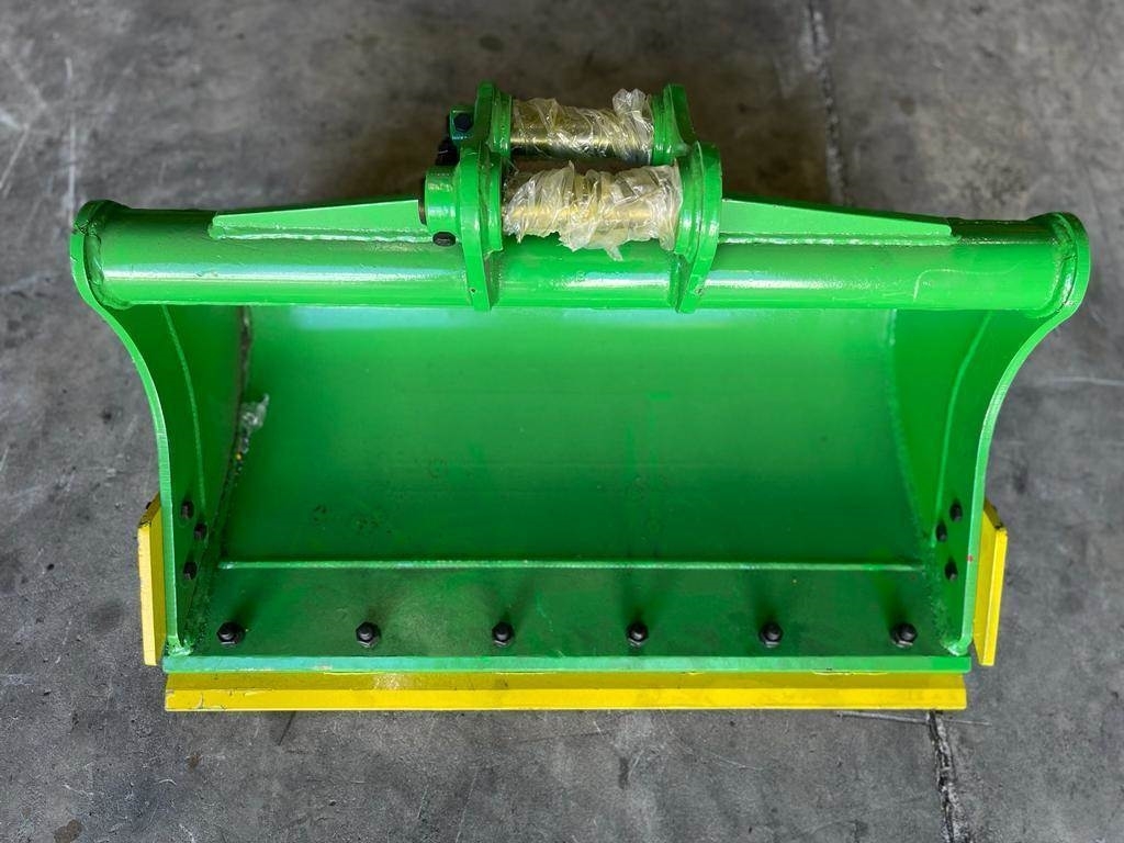 JM Attachments JMA Ditching Clean Up Bucket 36 " Take