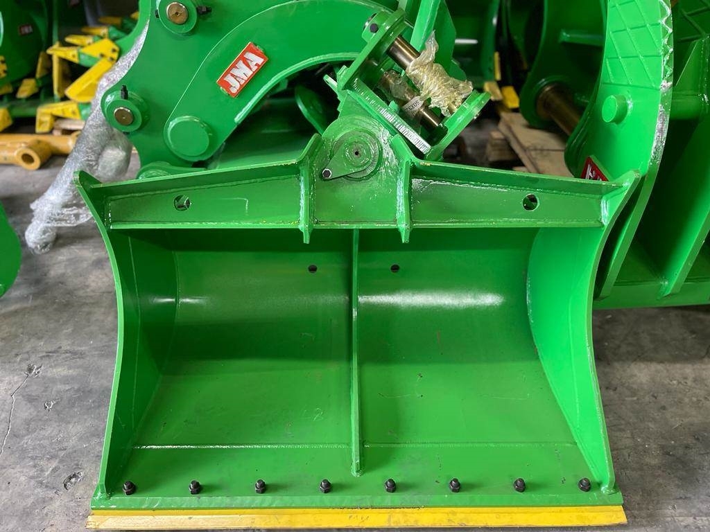 JM Attachments Tilt Bucket 48" Dual Hydraulic Cylinder Cater