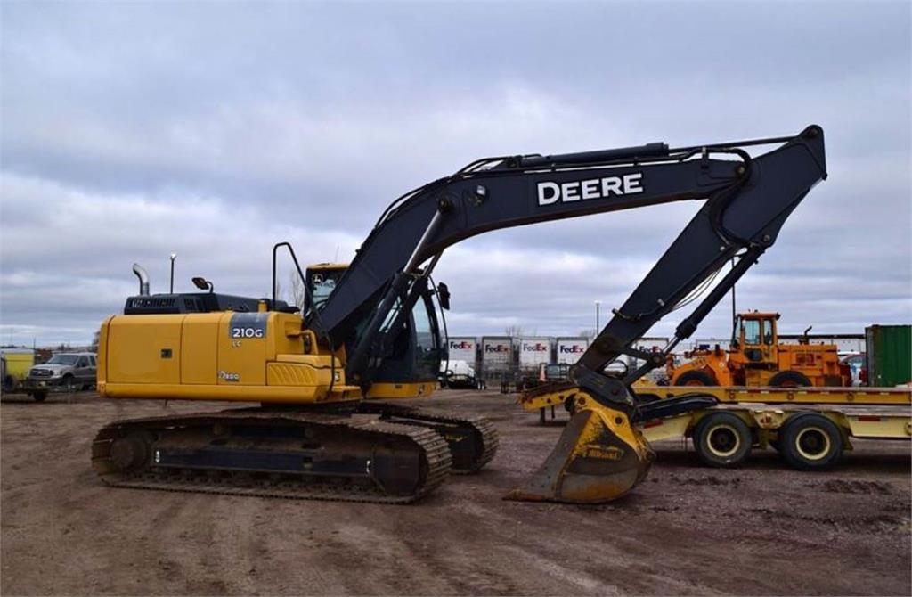 John Deere 210G LC