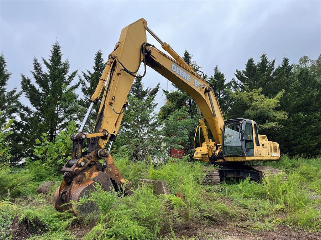 John Deere 330C LC