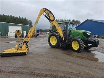 John Deere 6125M