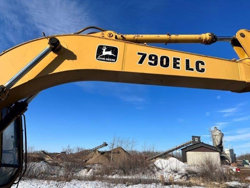 John Deere 790E LC