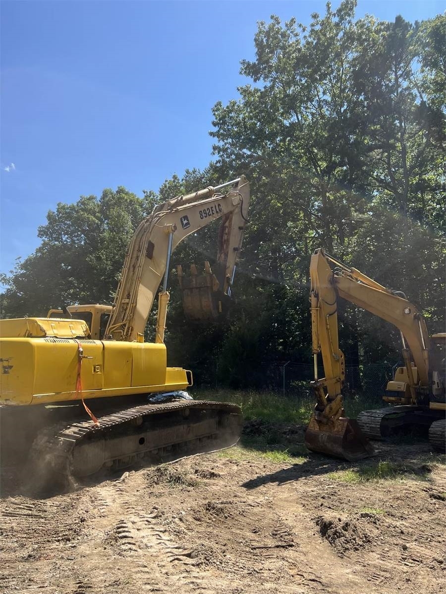 John Deere 892E LC