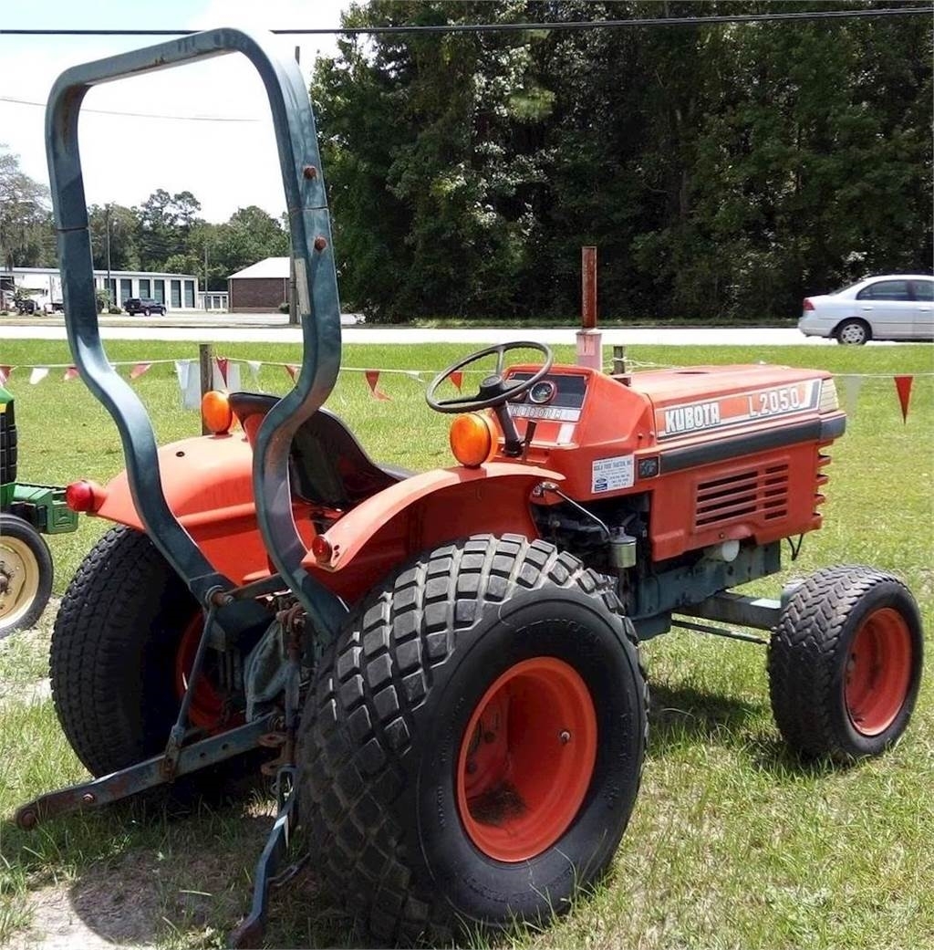 Kubota L2050