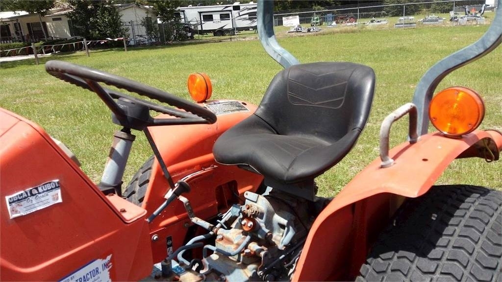 Kubota L2050