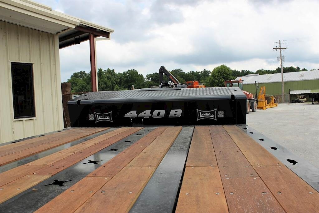 Landoll 440B-50 TRAVELING AXLE