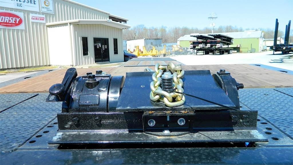 Landoll 930E-51 TRAVELING TAIL