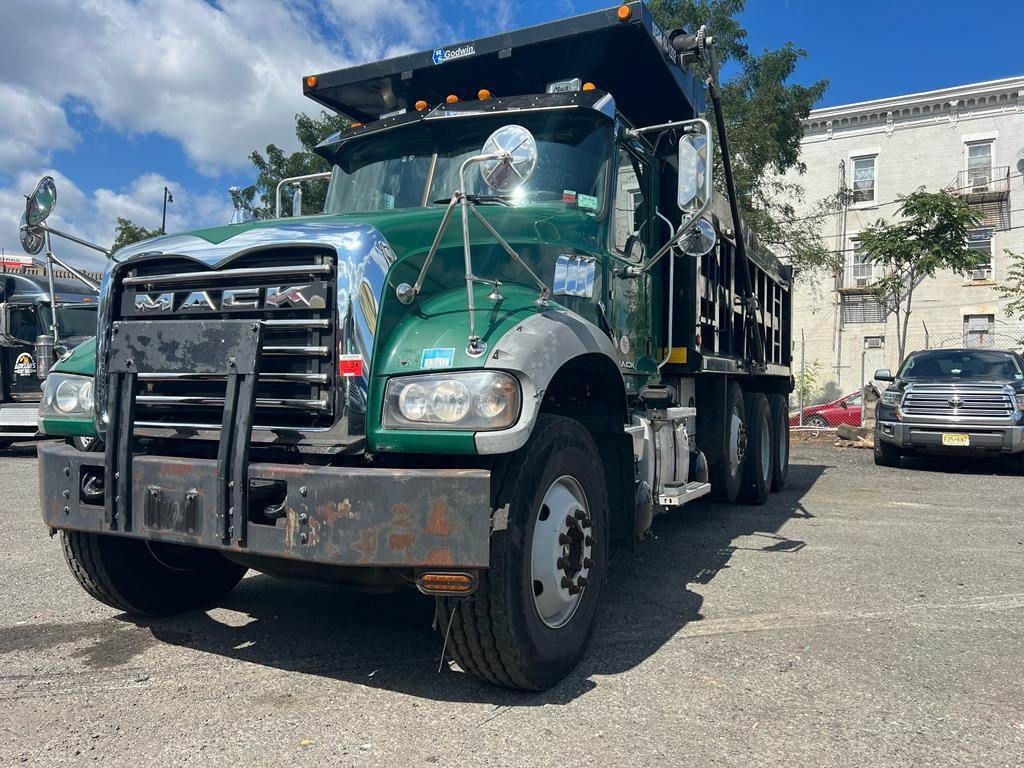 Mack granite Single Axle Dump Trucks & 1 Ton Dump Trucks | Ritchie List