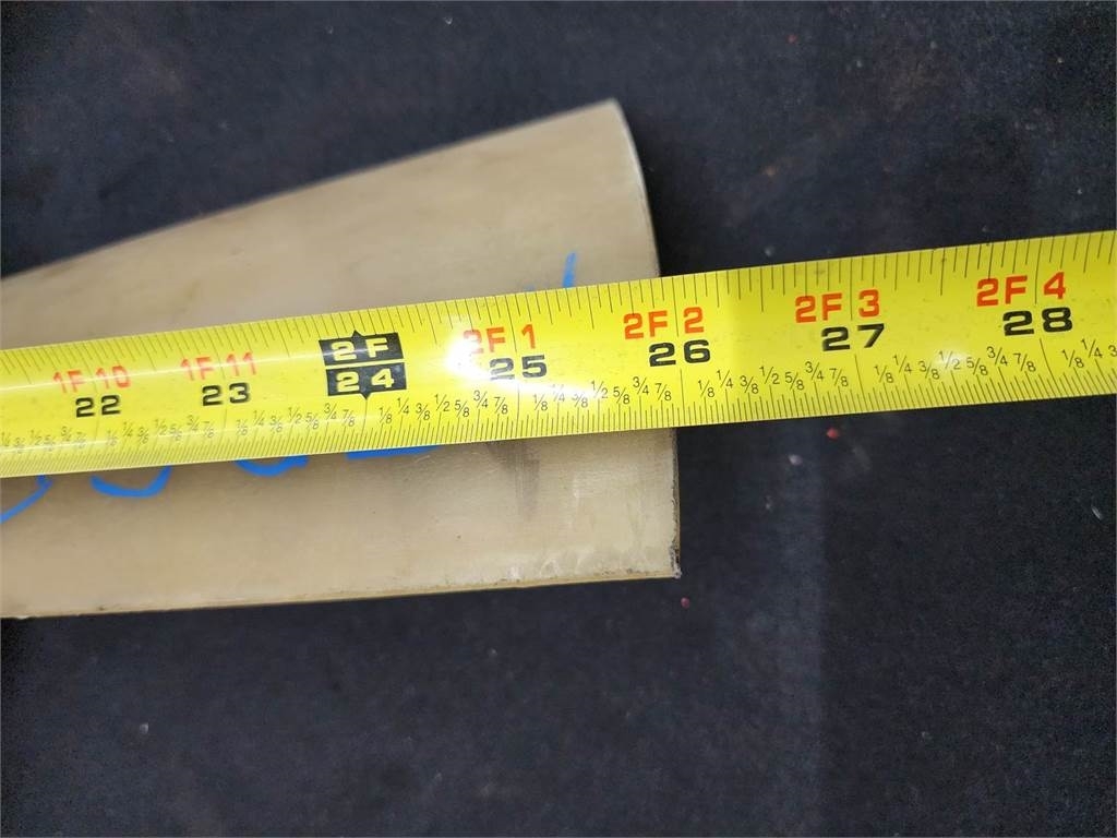 Mercedes-Benz MBE 906