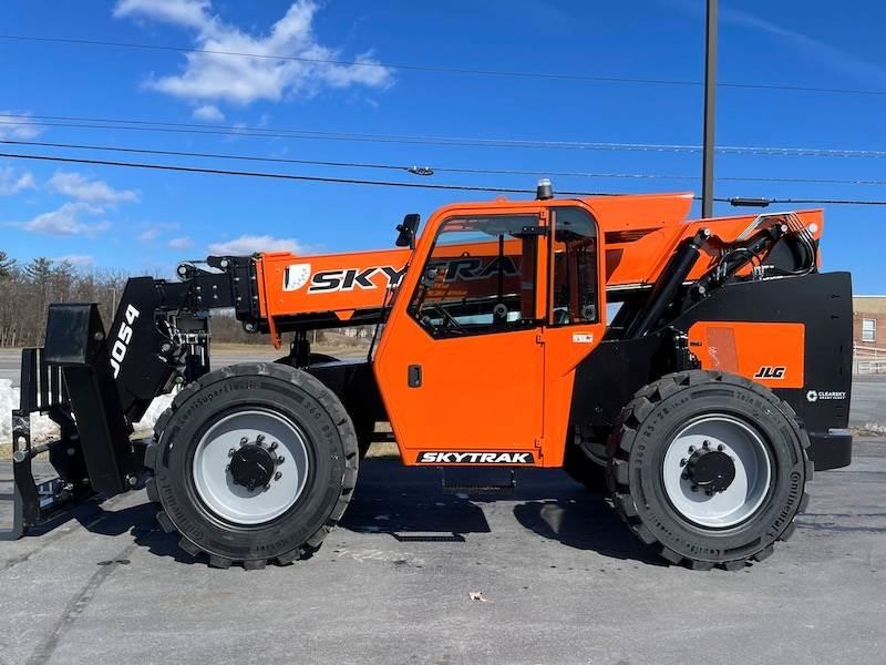 SkyTrak 10054