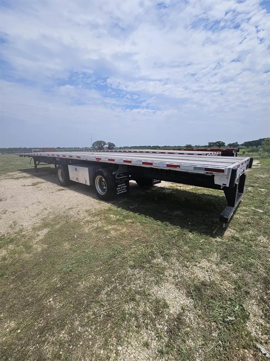 Transcraft Flatbed Trailer For Sale | Ritchie List