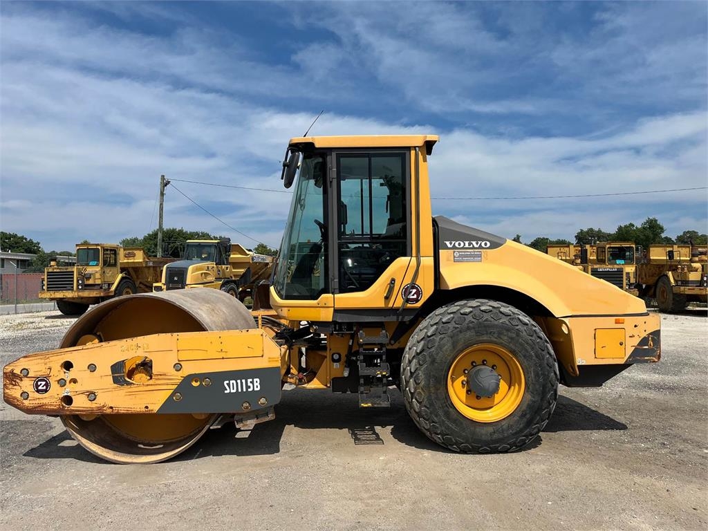 Volvo SD115B
