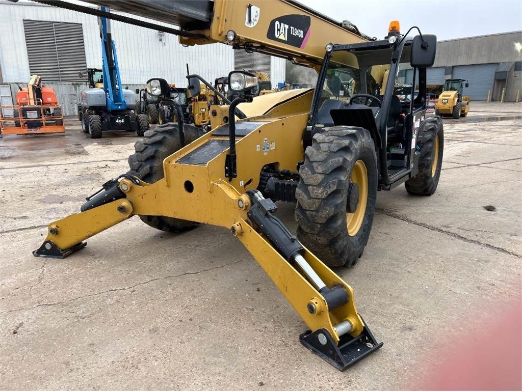 CAT Lift Trucks TL943D
