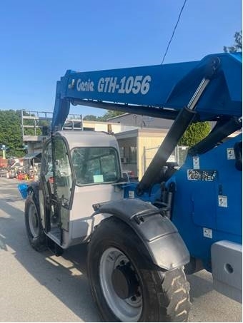 Genie GTH-1056