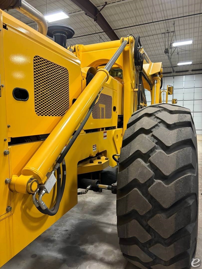 Pettibone / Traverse Lift, LLC Cary-Lift 304